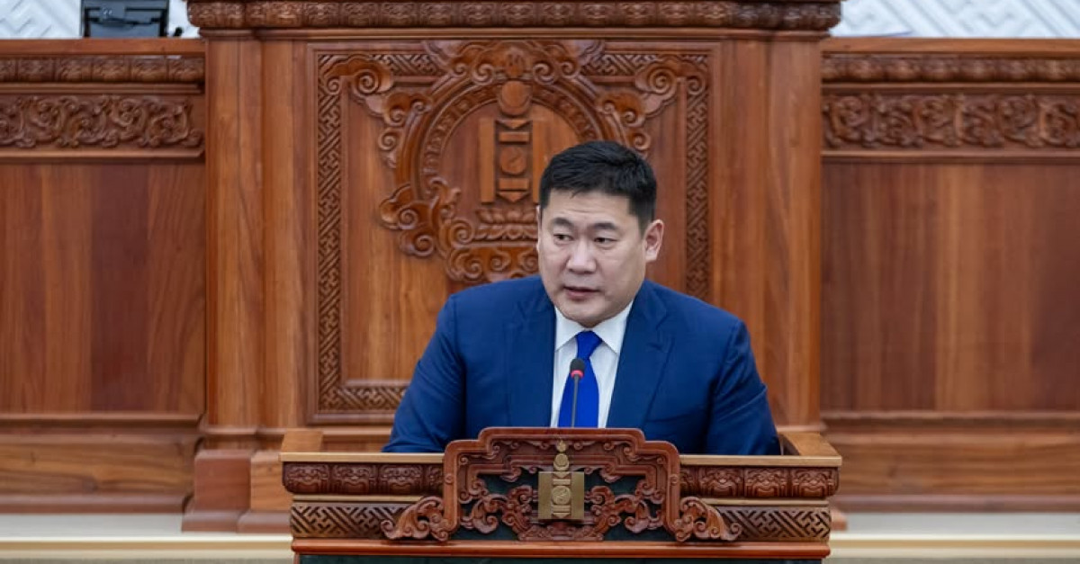 Л.Оюун-Эрдэнэ дөрвөн жил Ерөнхий сайд байгаа нь Л.Оюун-Эрдэнэдээ биш тогтолцоондоо байна · Dorgio.mn