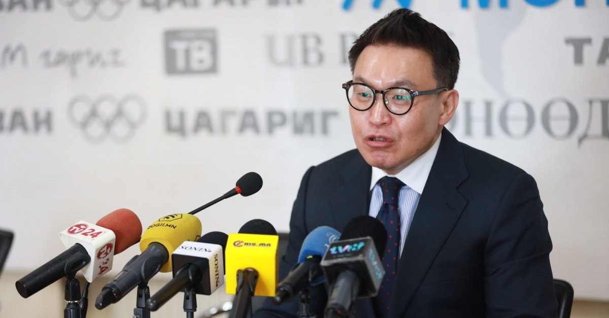 Лу.Гантөмөрийг МАН-д элсүүлж, батлахыг нь өгөх хэрэгтэй гэв · Dorgio.mn