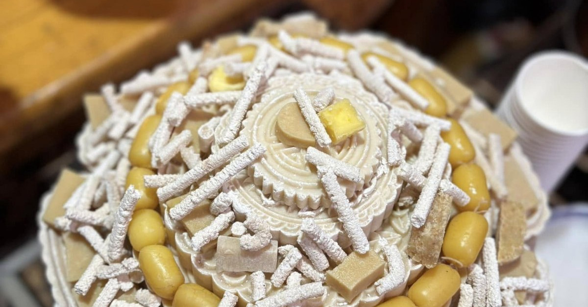 Ёслол, хүндэтгэлийн зоог, уламжлалт идээ ундааны өргөөгөөр зочлоорой · Dorgio.mn