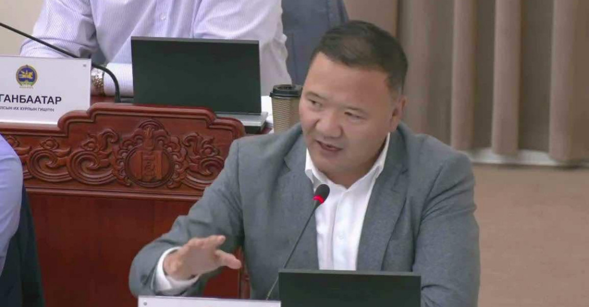 О.Амгаланбаатар нарын АН-ын гишүүд “Ерөнхийлөгчийг сунгах” Үндсэн хуулийн өөрчлөлтийг санаачилна ...