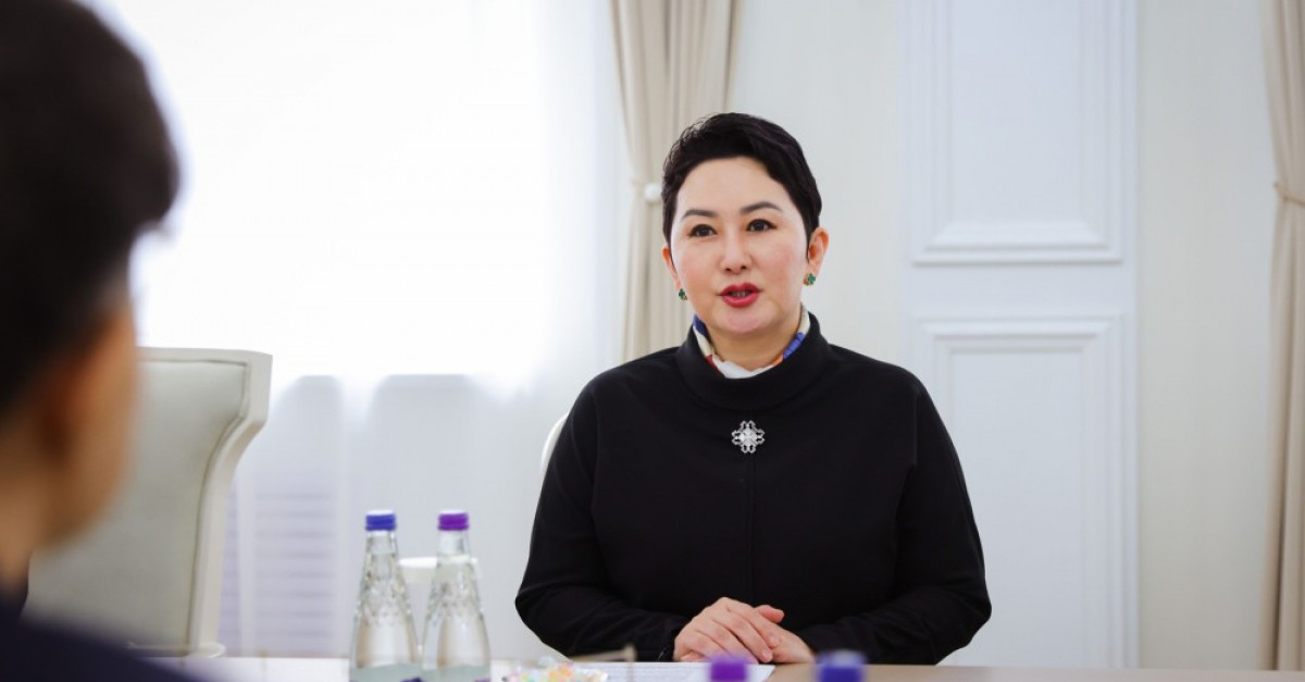 МОНГОЛ ИРГЭДИЙГ БНСУ-ЫН ХИЛ ДЭЭР СААТУУЛАХ, АЛБАДАН БУЦААХ ЯВДЛЫГ ЗОГСООХЫГ ХҮСЛЭЭ · Dorgio.mn