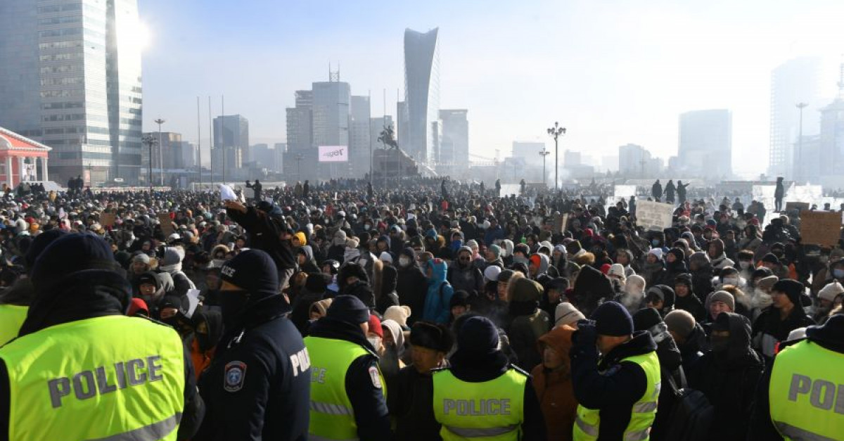 Дэлхийн түүхэнд ч, Монголын түүхэнд ч, Монголчуудын амьдралд ч худал зүйл олон · Dorgio.mn