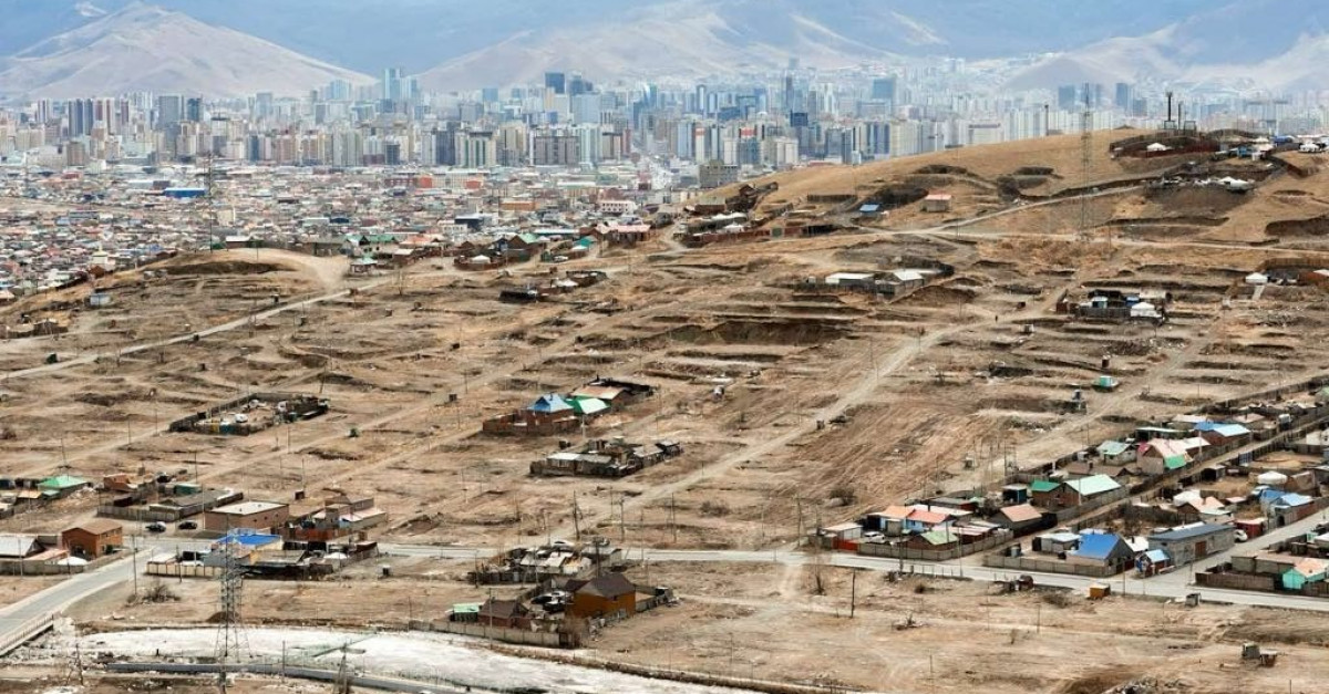 Сэлбэ шиг газраа чөлөөлүүлж нөхөн олговор авах хүсэлтэй иргэн олон байна · Dorgio.mn