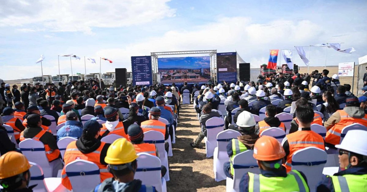 Багахангай-Хөшигийн хөндий чиглэлийн салбар төмөр замын бүтээн байгуулалт эхэллээ · Dorgio.mn