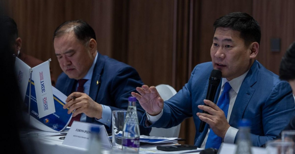 Л.Оюун-Эрдэнэ: Хөгжлийн банкыг ЭКСИМ банк болгохыг Засгийн газар дэмжсэн, хуулийн төслийг УИХ-д ...