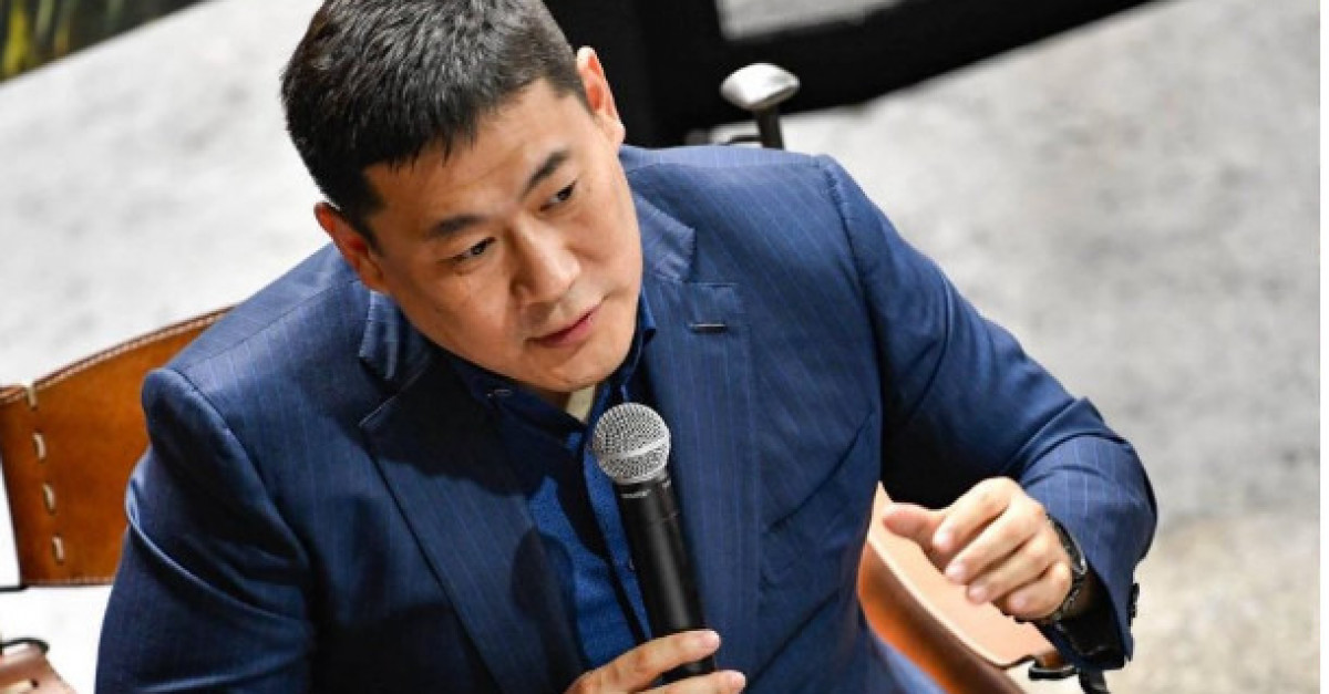 “Ухаахудаг” нийтийнх, “Шангрила” тэднийх… · Dorgio.mn