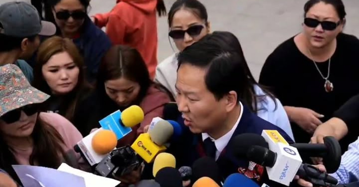 НЗД-ын нэгдүгээр орлогч Т.Даваадалай ТҮЦ эрхлэгчидтэй уулзаж, хууль бус жагсаалаа тараах ...