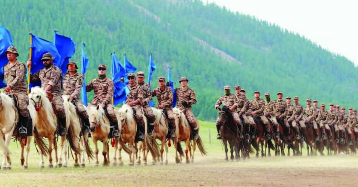 Төрийн хонжины унах бор морь наадмын нээлт, хаалтад 16 дахь жилдээ оролцохоор бэлтгэлдээ гарчээ ...