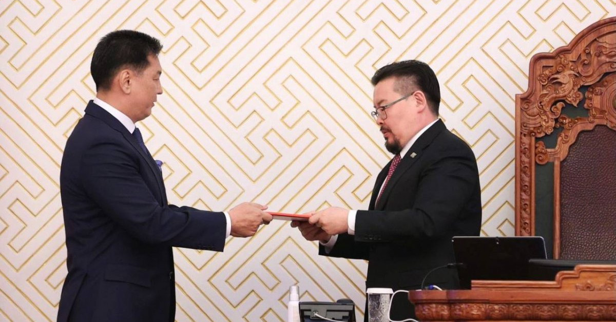 Ерөнхий сайдад нэр дэвшигчийг Ерөнхийлөгчтэй зөвшилцөн УИХ-д өргөн мэдүүлнэ · Dorgio.mn