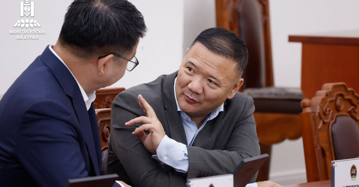 УИХ-ын гишүүдийн тоог цөөлөх О.Амгаланбаатарын саналыг дэмжицгээе · Dorgio.mn