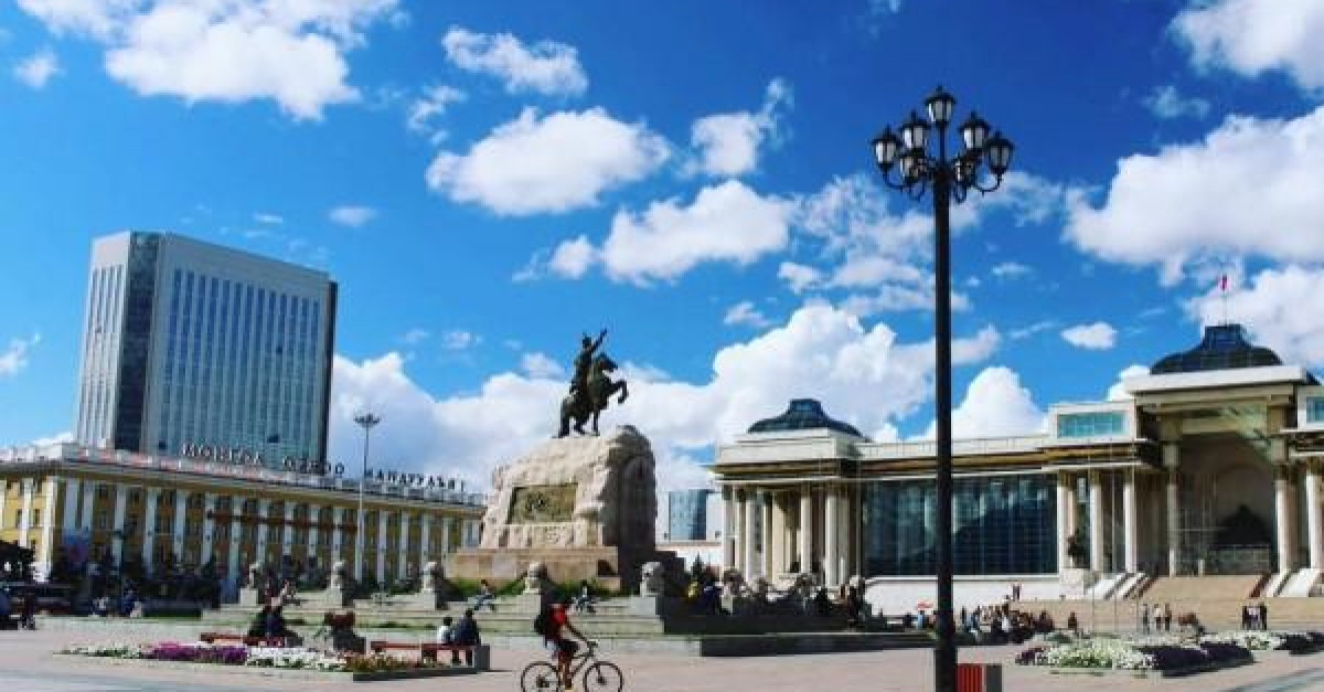 УИХ-ын 7 гишүүн “Өөрсөд дээрээ дэд сайд нэмээд, төрийн алба хаагчдыг цөөлнө” гэсэн Засгийн ...