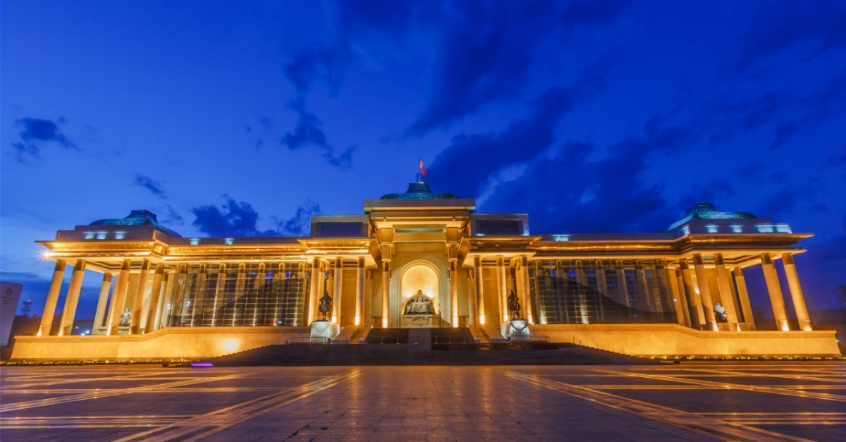 Засгийн газрыг хэн мэдээд байгаа нь мэдэгдэхээ болив · Dorgio.mn