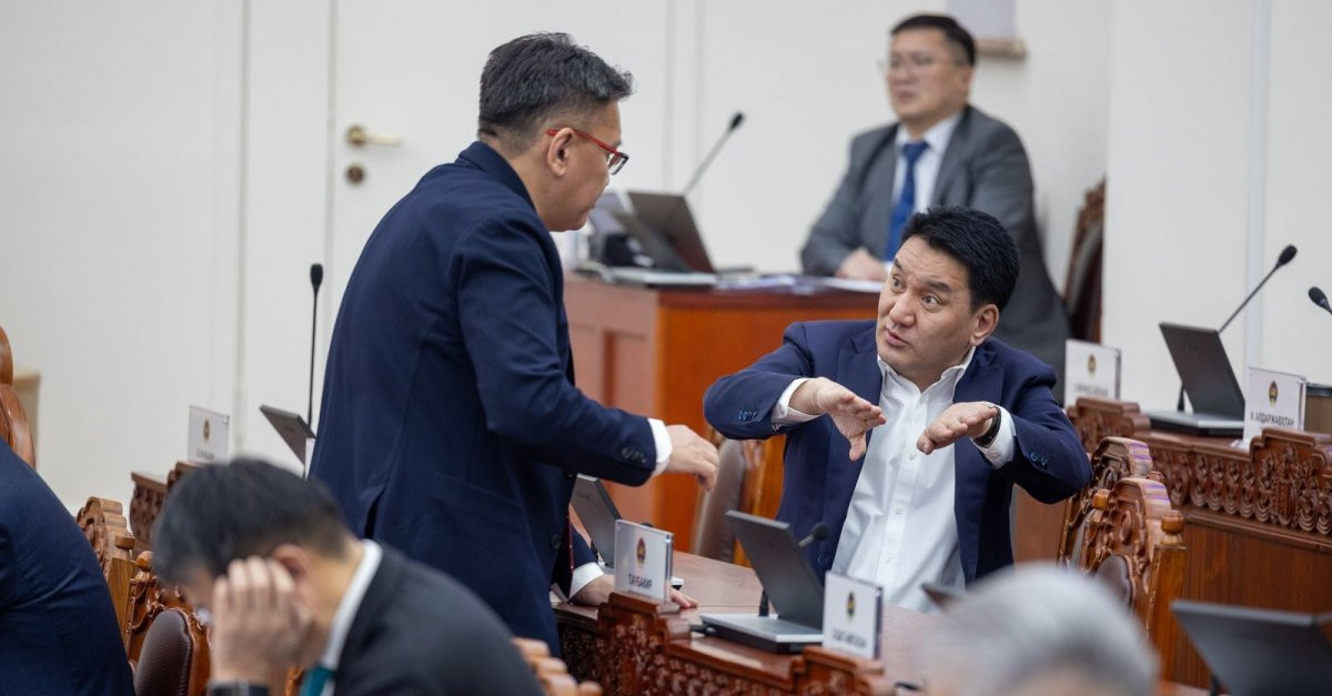 Ж.Ганбаатар: Сангийн сайд нь төсөв тодотгохгүй гээд саяхан загнаад сууж байсан. Буруу тооцоолж ...