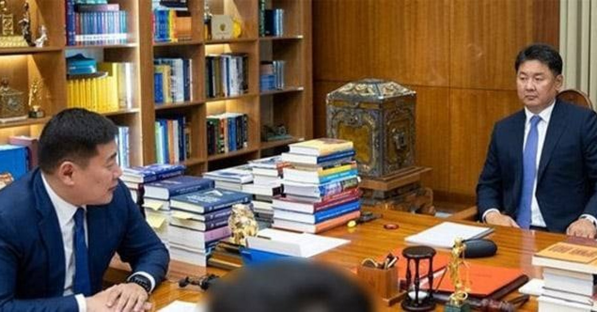 “Ах дүү хоёр” ам сөрж зам салав уу? · Dorgio.mn