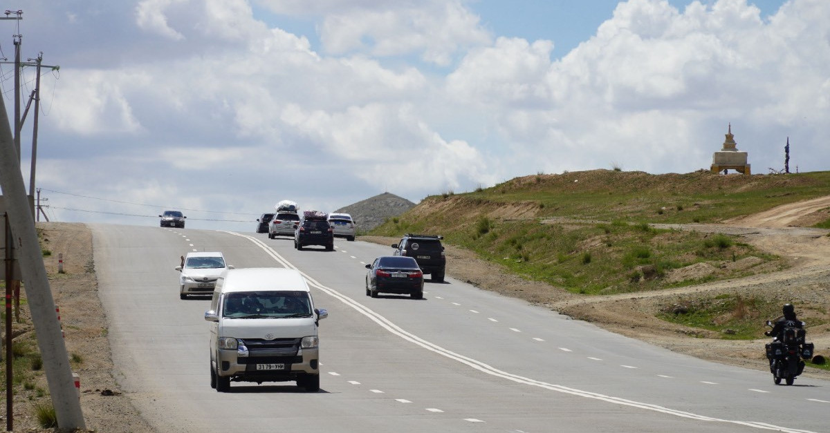 Хурдан морьд ирсний дараа Хүй долоон худгаас хот руу чиглэсэн хөдөлгөөнийг ДӨРВӨН ЭГНЭЭ болгож ...