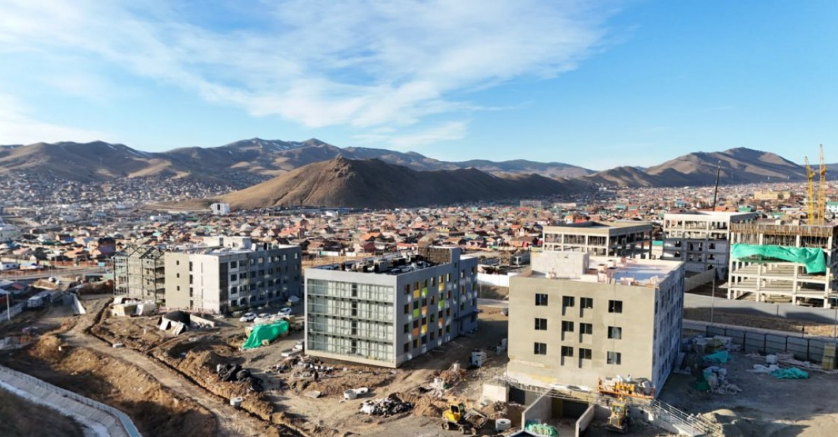 Баянхошуу дэд төвийн 110 айлын орон сууцыг барьж дуусчээ · Dorgio.mn