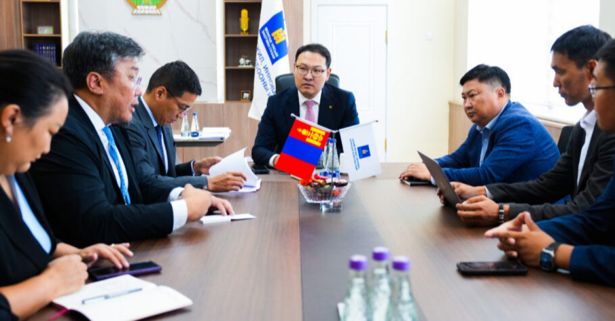 Э.Батшугар: Цаасан и-баримтыг халж бүрэн цахимжуулах ажлыг эхлүүллээ · Dorgio.mn