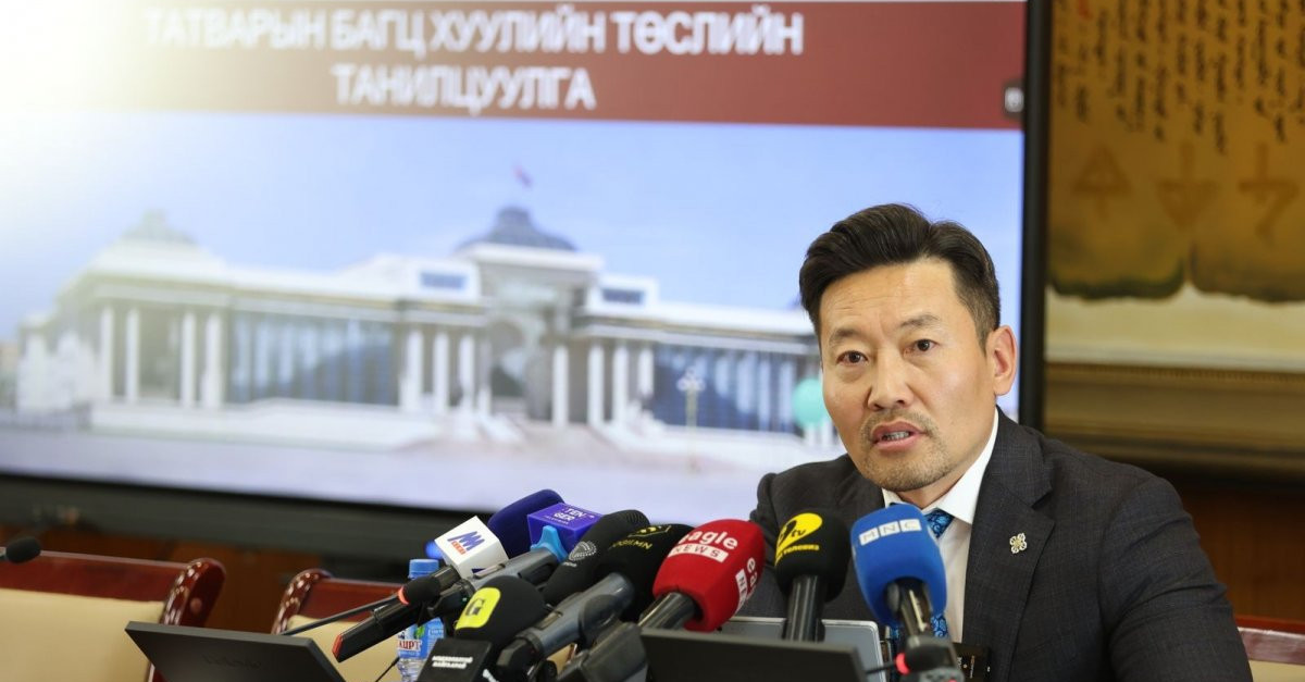 Х.Ганхуяг: Сарын 800,000 төгрөгийн орлоготой хүнийг ХХОАТ-аас 100 хувь чөлөөлнө · Dorgio.mn